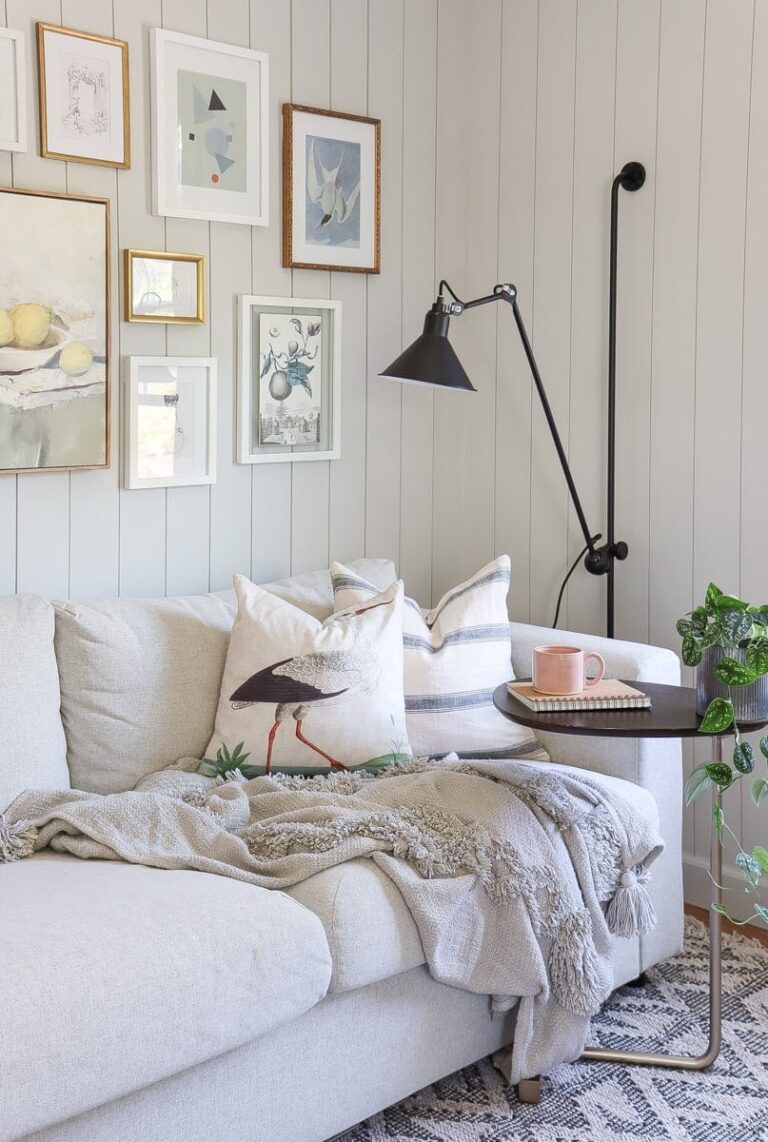 3 Ways to Update Picture Frames to Instantly Modernize it - Hydrangea ...